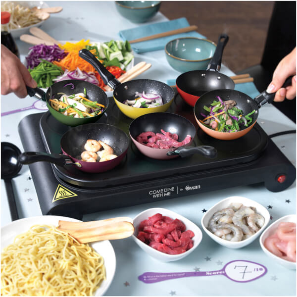 Swan SF23010CDWMN Pancake Maker and Party Wok | IWOOT