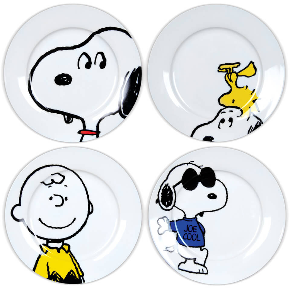 Snoopy Character Plates in Gift Box (Set of 4) | IWOOT